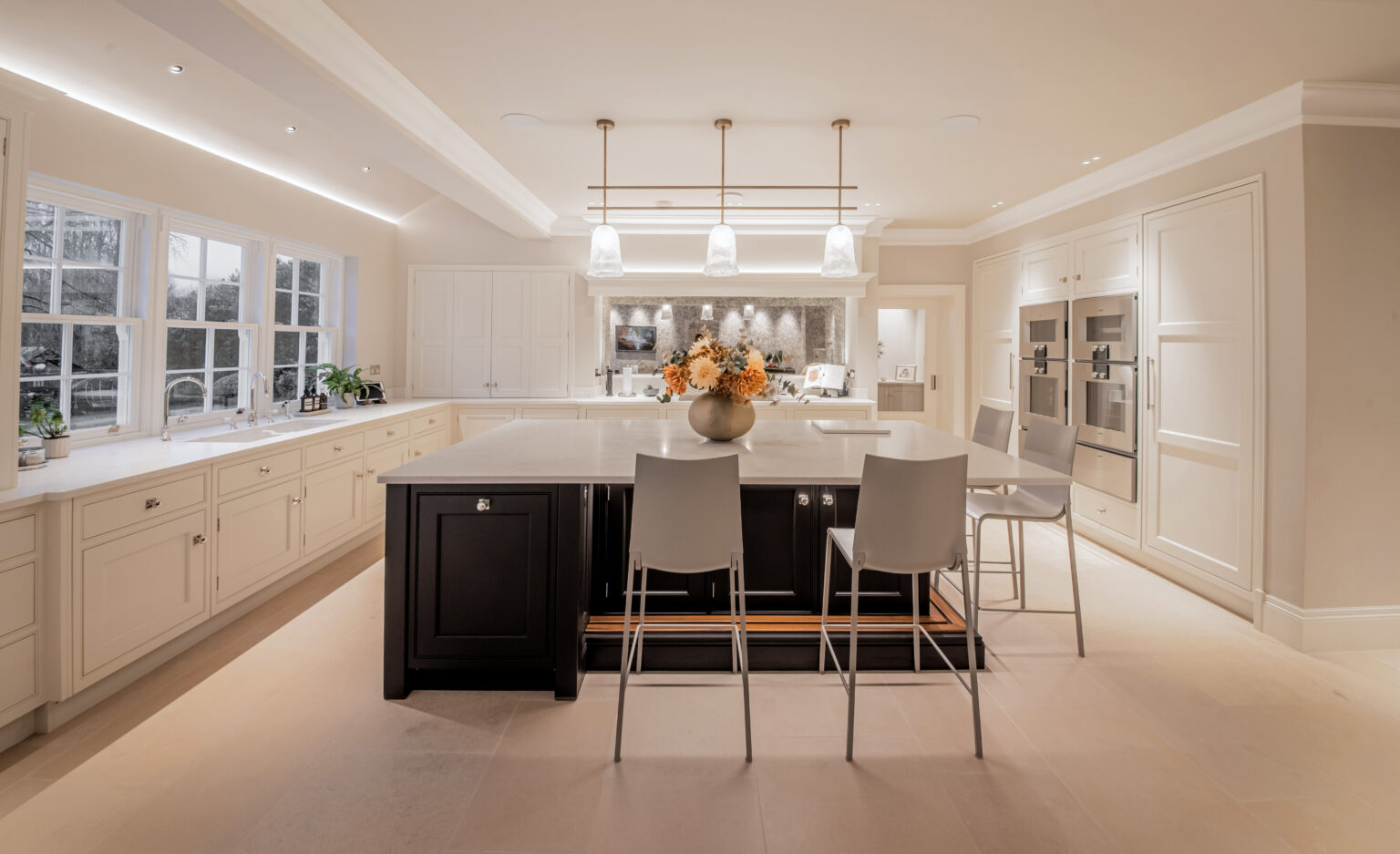 Home - Noon Lighting