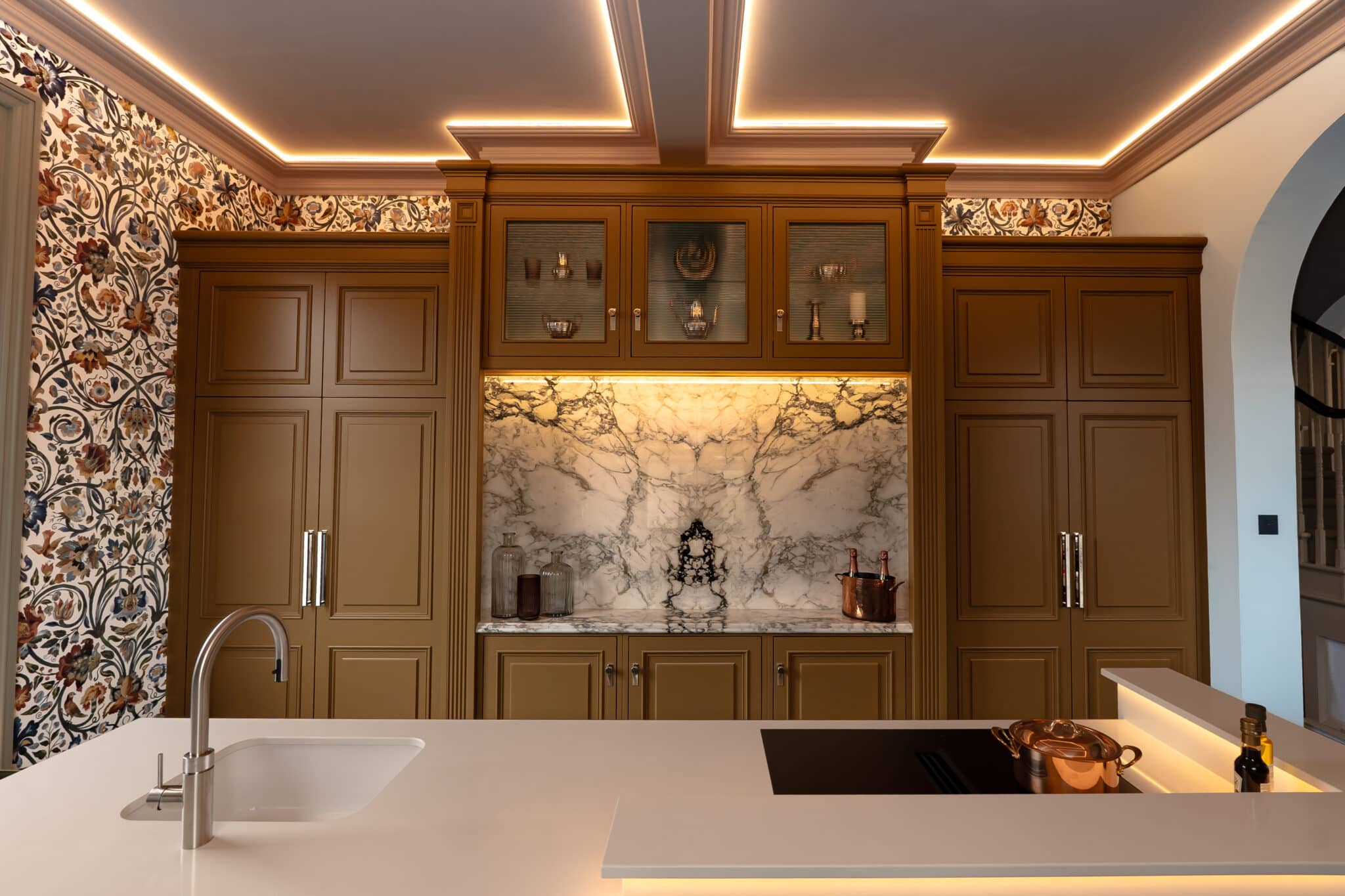 Home - Noon Lighting