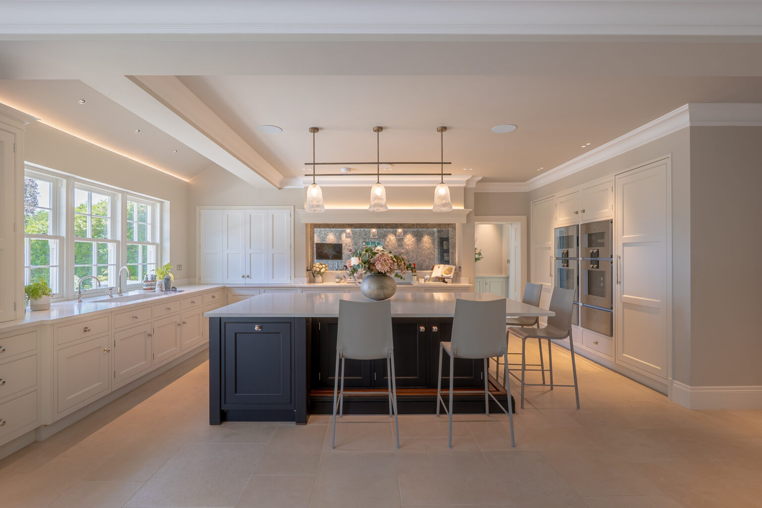 Home - Noon Lighting